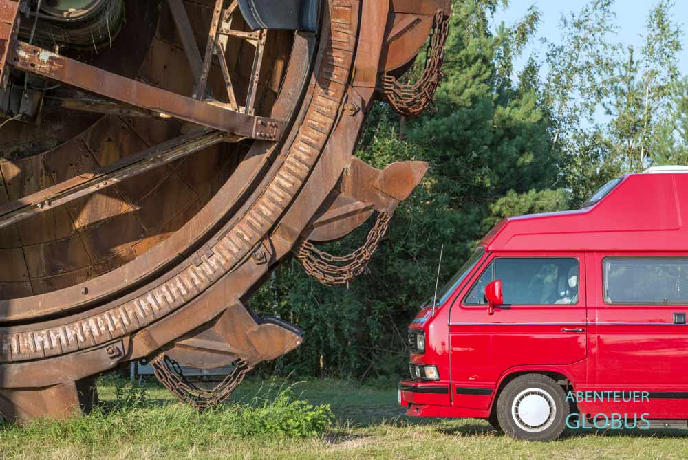 Ferropolis Camping und Events: Vanlife, Festivals und Stadt aus Eisen ...